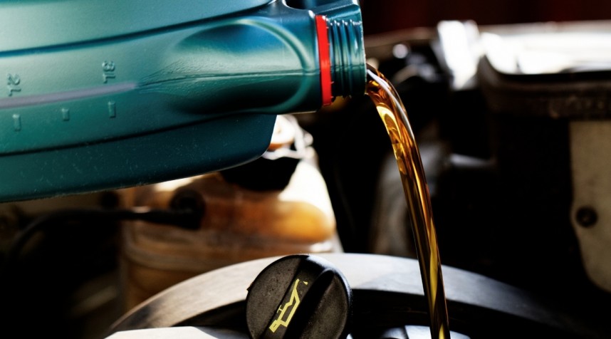 10w30 vs 10w40 Oil: Differences & When To Use Each
