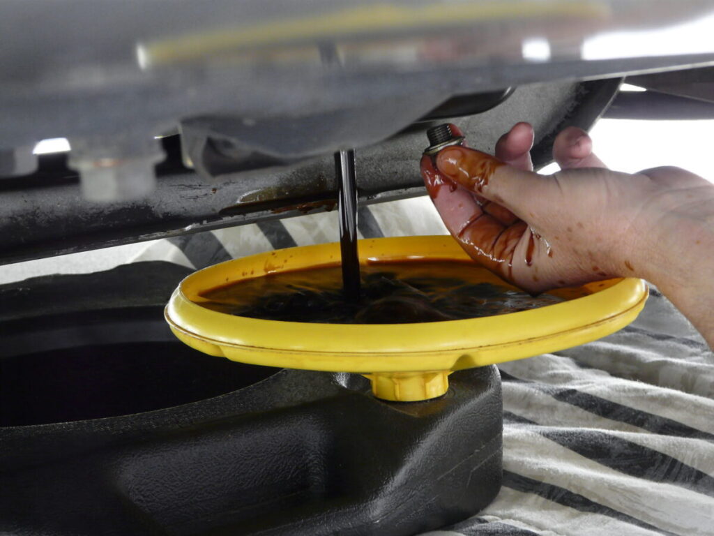 How to Use an Oil Filter Wrench - Less Struggle and Easier Removal