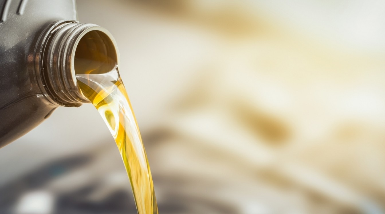 10w30 vs 10w40 Oil: Differences & When To Use Each